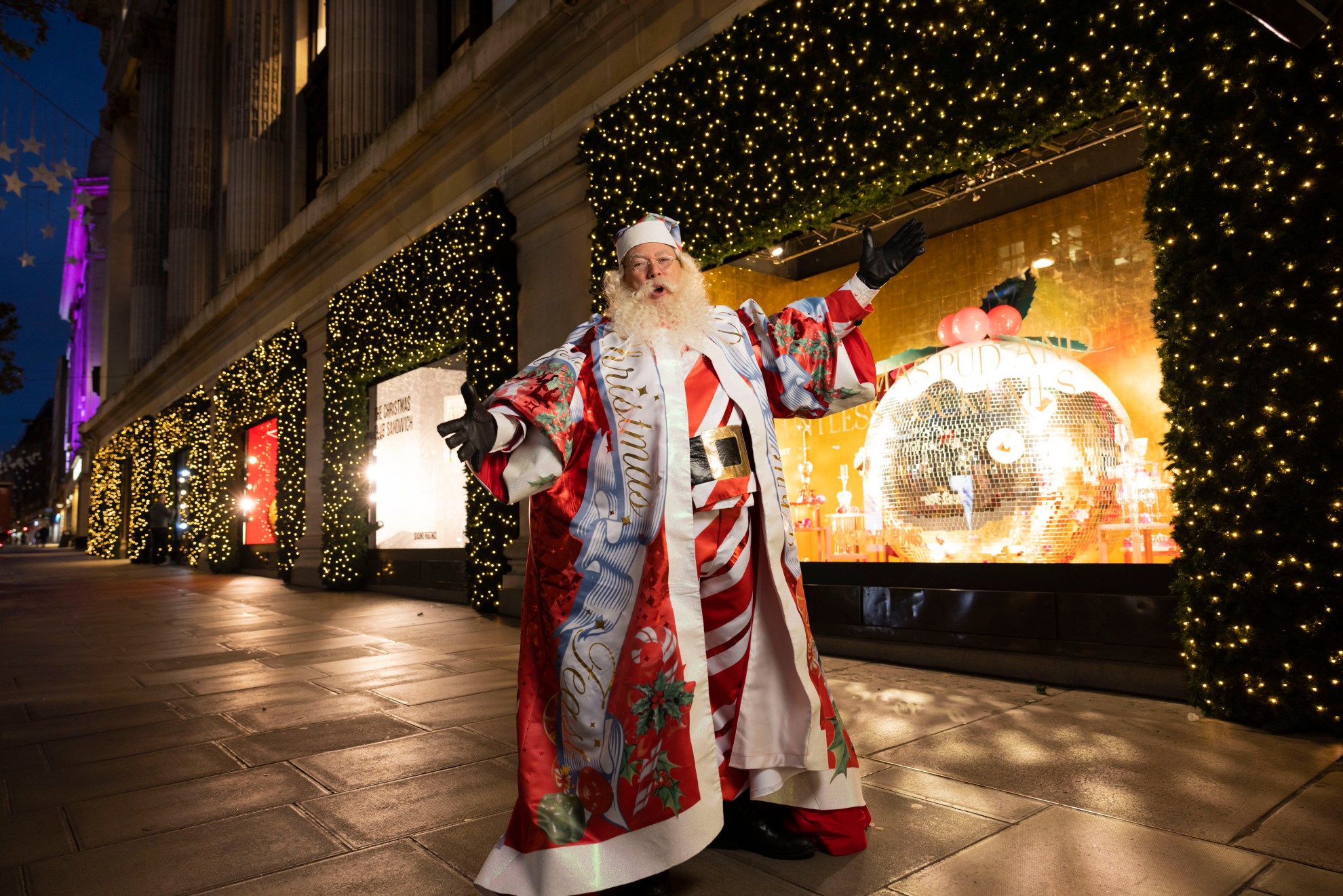 SANTA UNVEILS CHRISTMAS AT SELFRIDGES: SEASON’S FEASTINGS – Selfridges ...